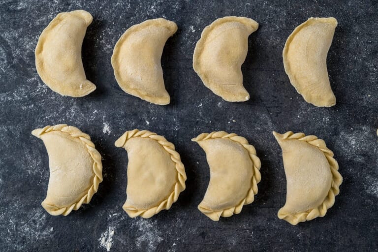 Potato Vareniki (Ukrainian Dumplings) – AmofTaste