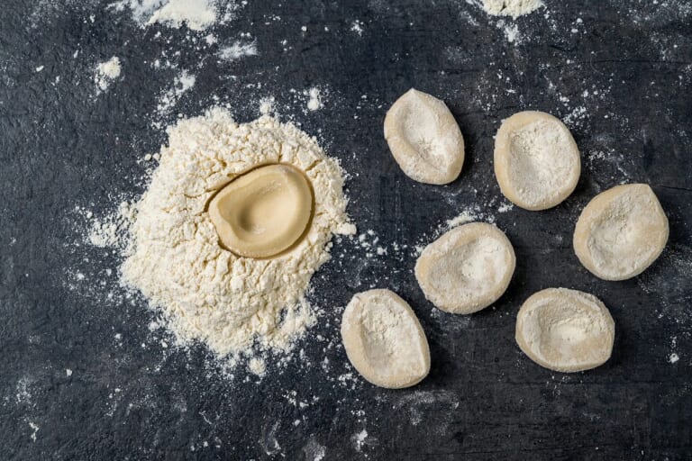 Potato Vareniki (Ukrainian Dumplings) – AmofTaste